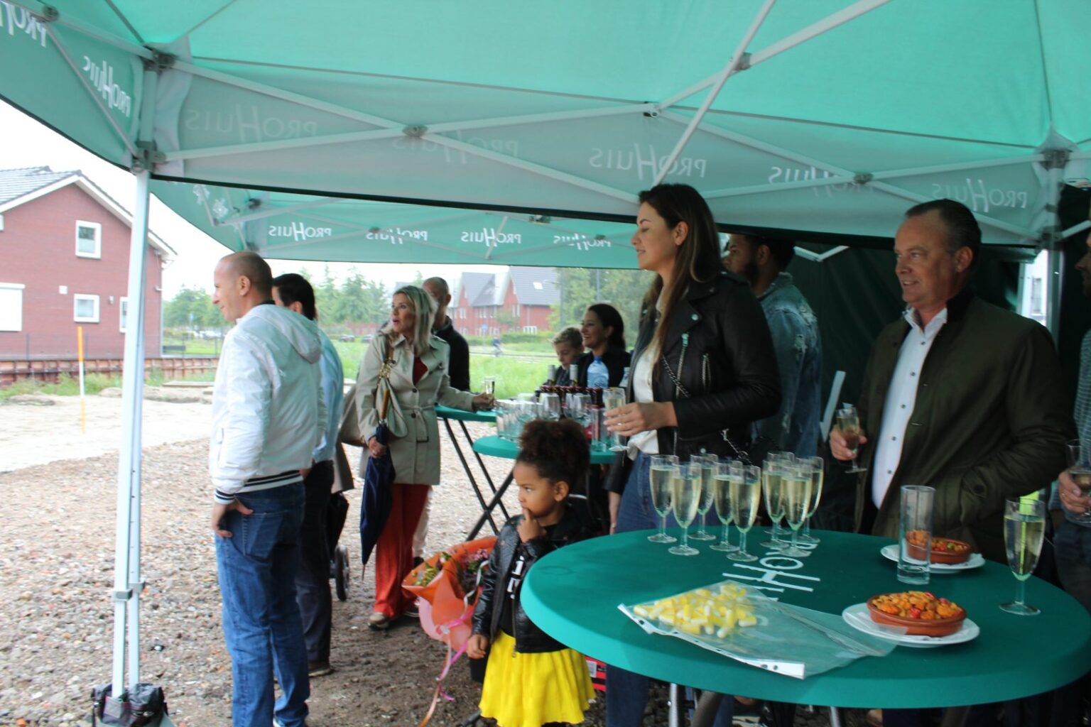 Feestelijke 1e paal Wollefoppenweg - Prohuis