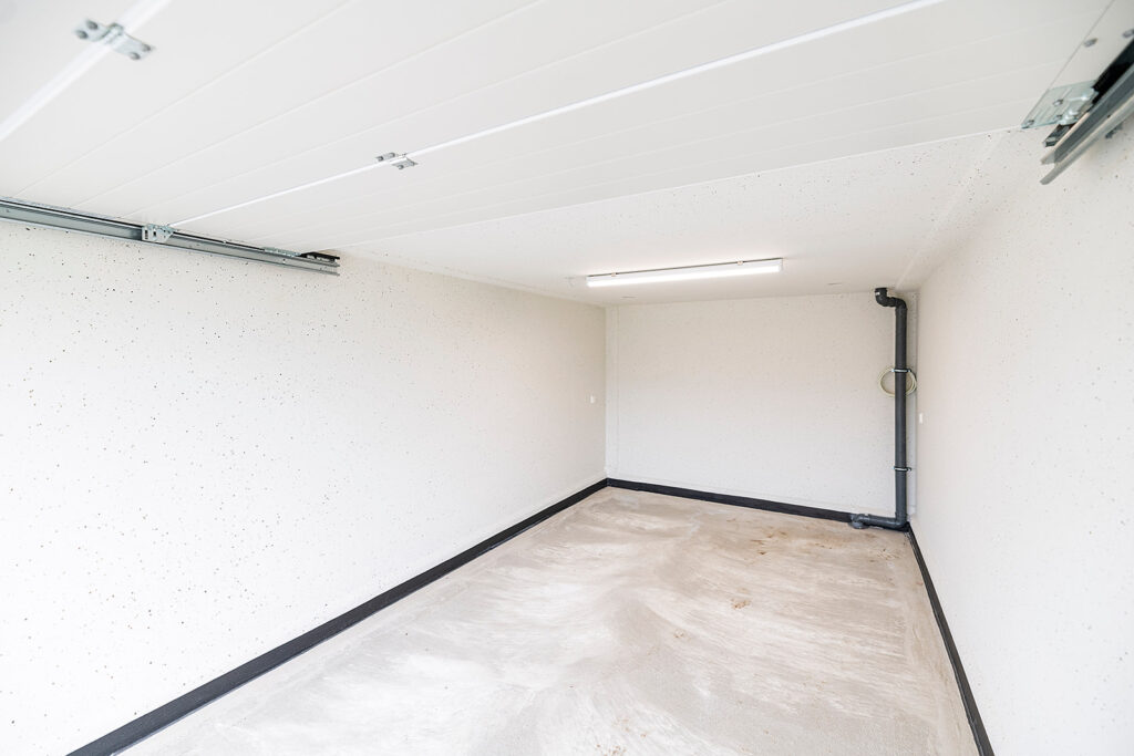 62 storage boxes/garage boxes Eeser Hout Steenwijk - Prohuis